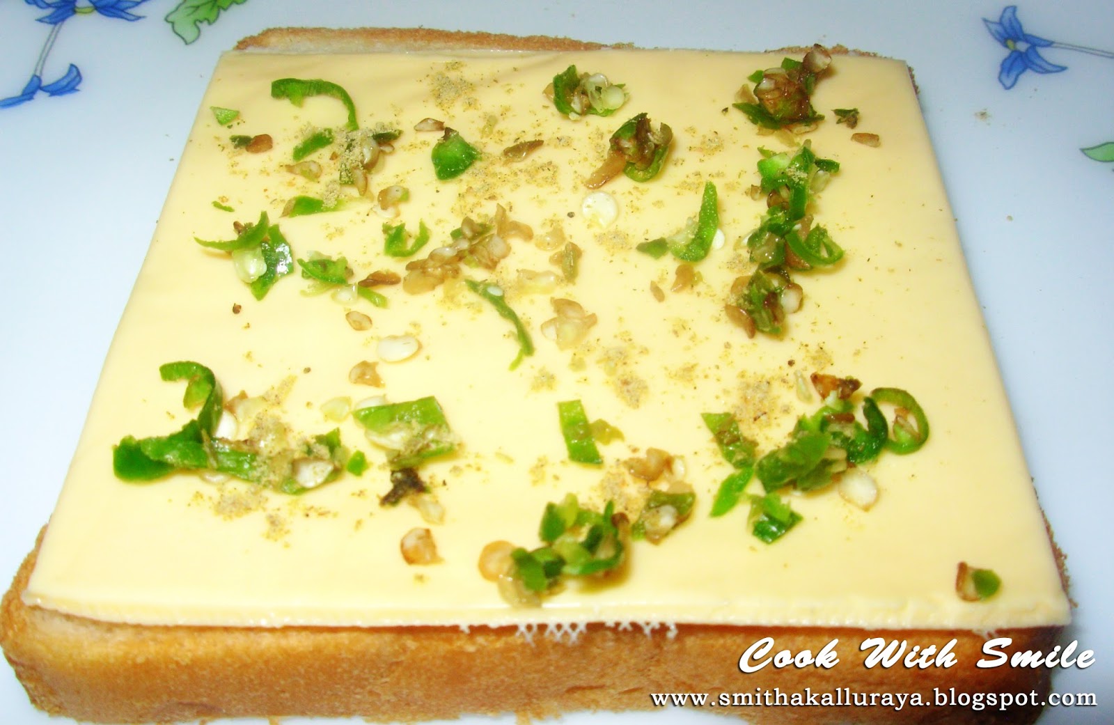 CHILLI CHEESE SANDWICH Recipe | Cook With Smile