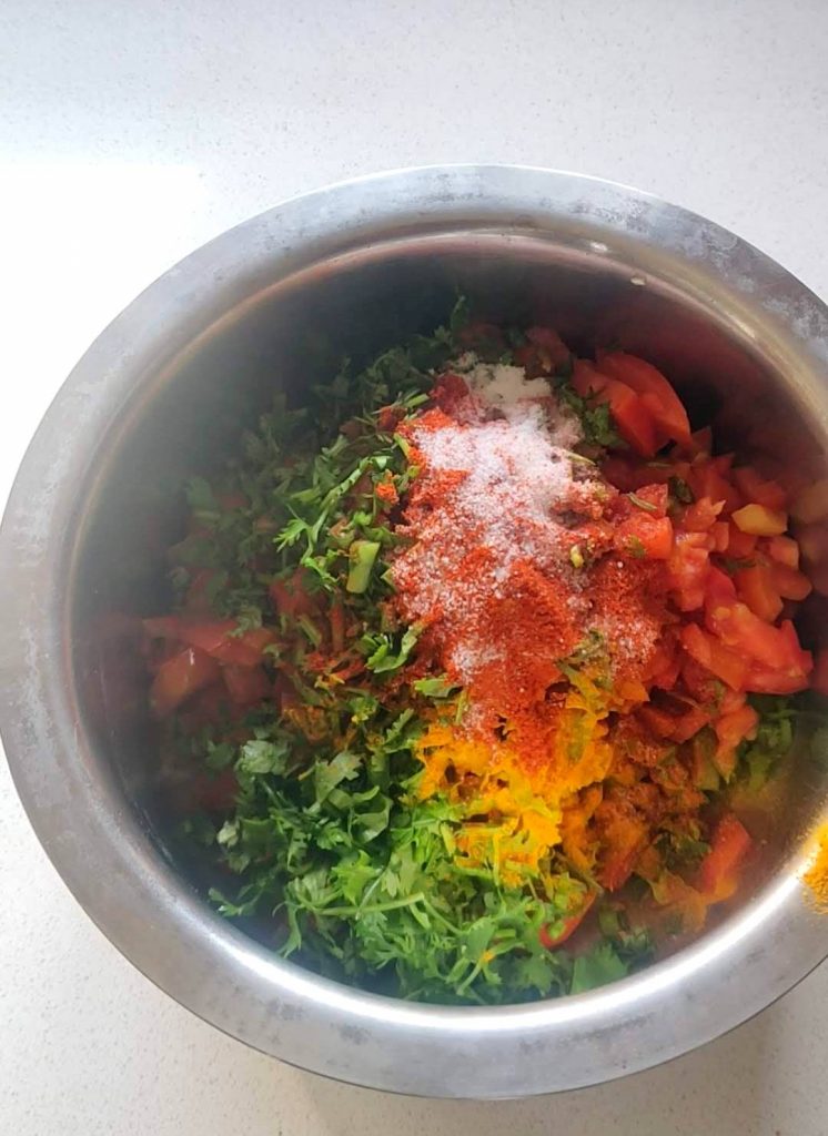 TOMATO OMELETTE RECIPE / EGGLESS VEGETARIAN OMELETTE / BESAN KA CHEELA
