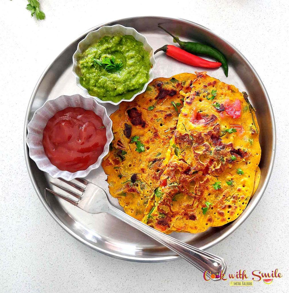 TOMATO OMELETTE RECIPE / EGGLESS VEGETARIAN OMELETTE / BESAN KA CHEELA