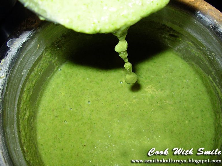 PESARATTU DOSA RECIPE / HARA MOONG DAL CHEELA / GREEN GRAM CREPES ...