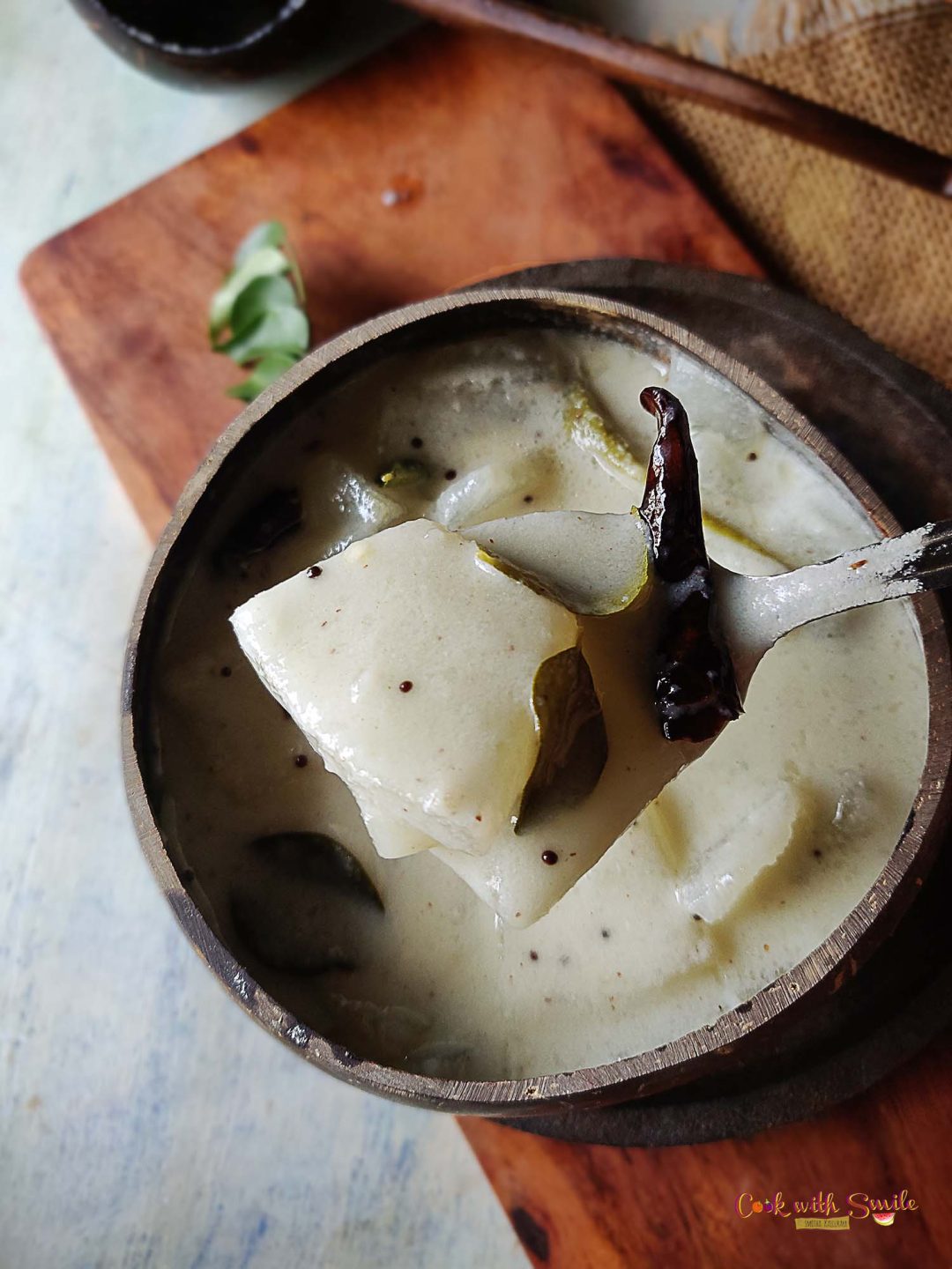 MAJJIGE HULI / MOR KUZHAMBU / UDUPI STYLE MAJJIGE HULI