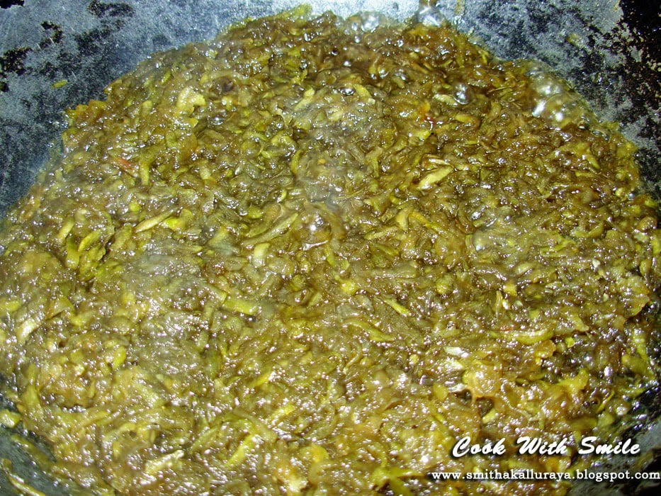 BOTTLE GOURD HALWA / DOODHI KA HALWA / SOREKAI HALWA Recipe | Cook With ...