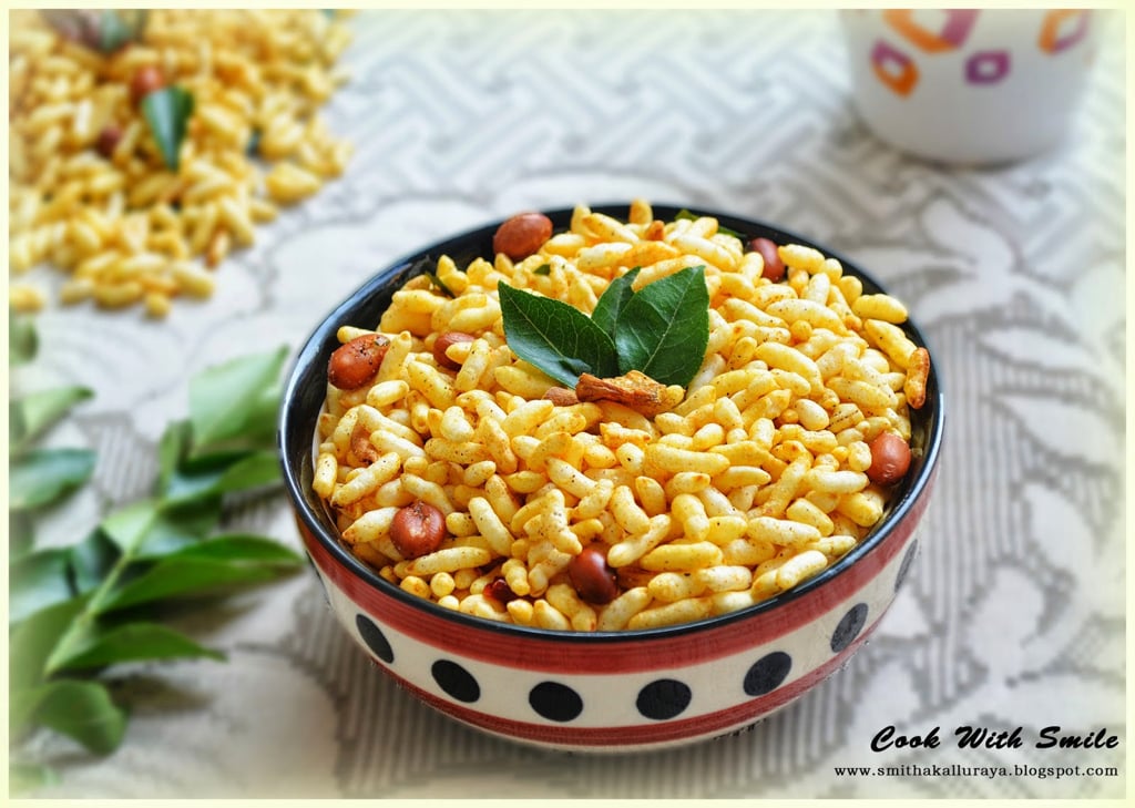 Spicy Puffed Rice Recipe | Murmura Chivda | Puri Oggarane | Masala ...
