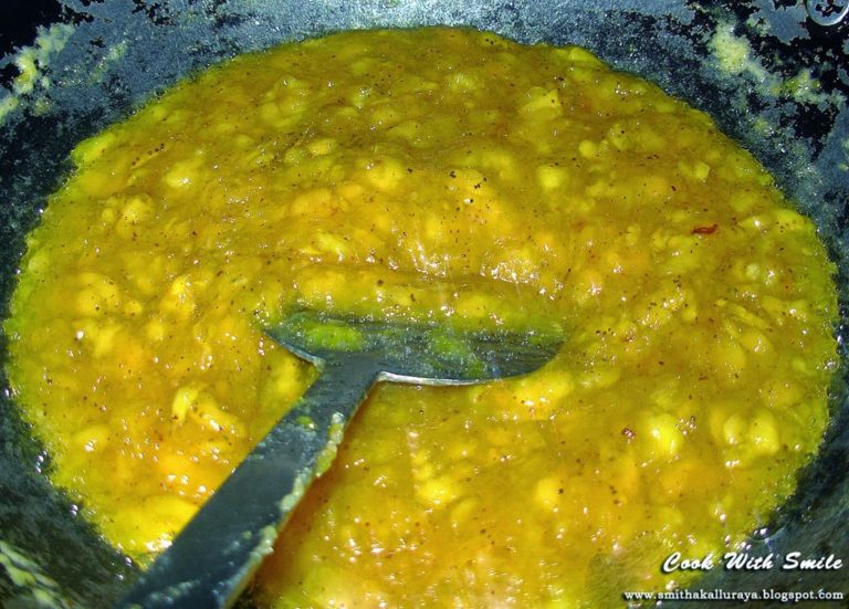 BANANA HALWA / BANANA FUDGE / NENTHRA PAZHAM HALWA Recipe | Cook With Smile