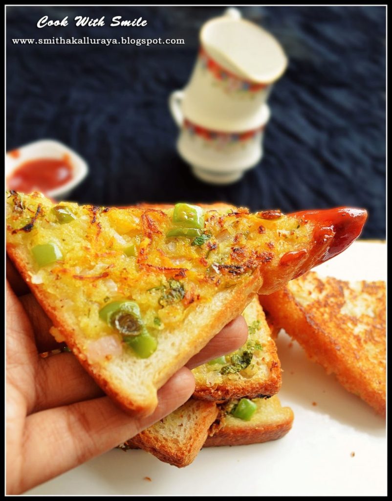 RAVA TOAST RECIPE / EGGLESS SAVORY FRENCH TOAST | Cook With Smile