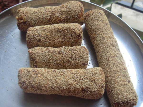 DATES ROLL RECIPE / KHAJOOR KATRI - SUGAR FREE SWEET | Cook With Smile