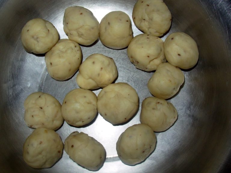 DRY FRUIT KACHORI / DRY KACHORI RECIPE | Cook With Smile