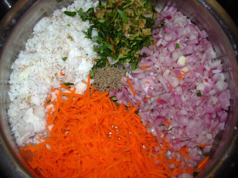 RAVA ROTTI / SOOJI ROTI / RAVA ROTI Recipe | Cook With Smile