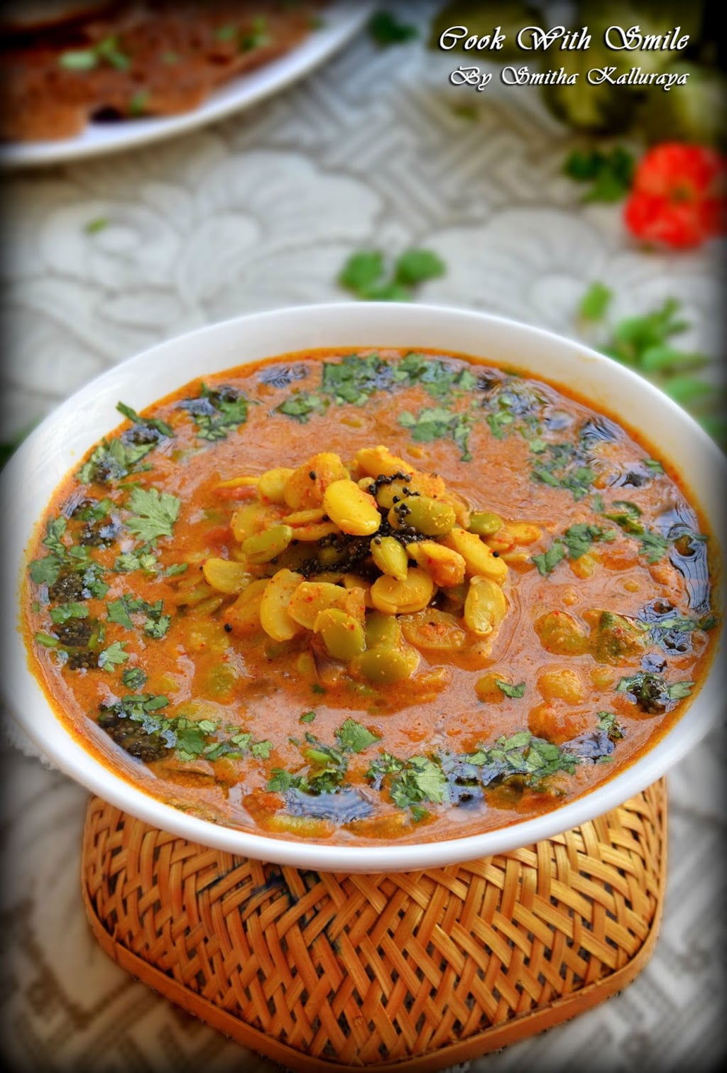 HITIKIDA AVAREKALU SAARU / FIELD BEANS GRAVY /SURTI LILVA CURRY Recipe