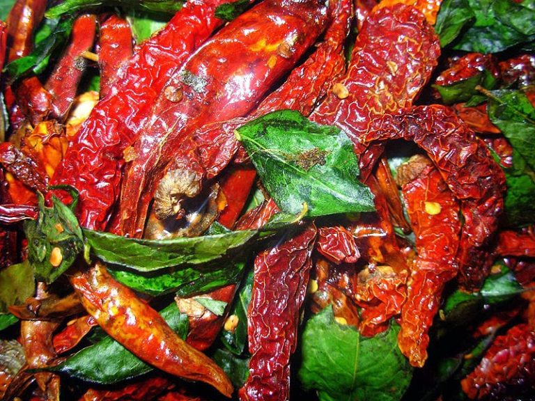 NIGER SEEDS ( KARALE ) / UCHELLU ( GURELLU ) CHUTNEY POWDER Recipe ...