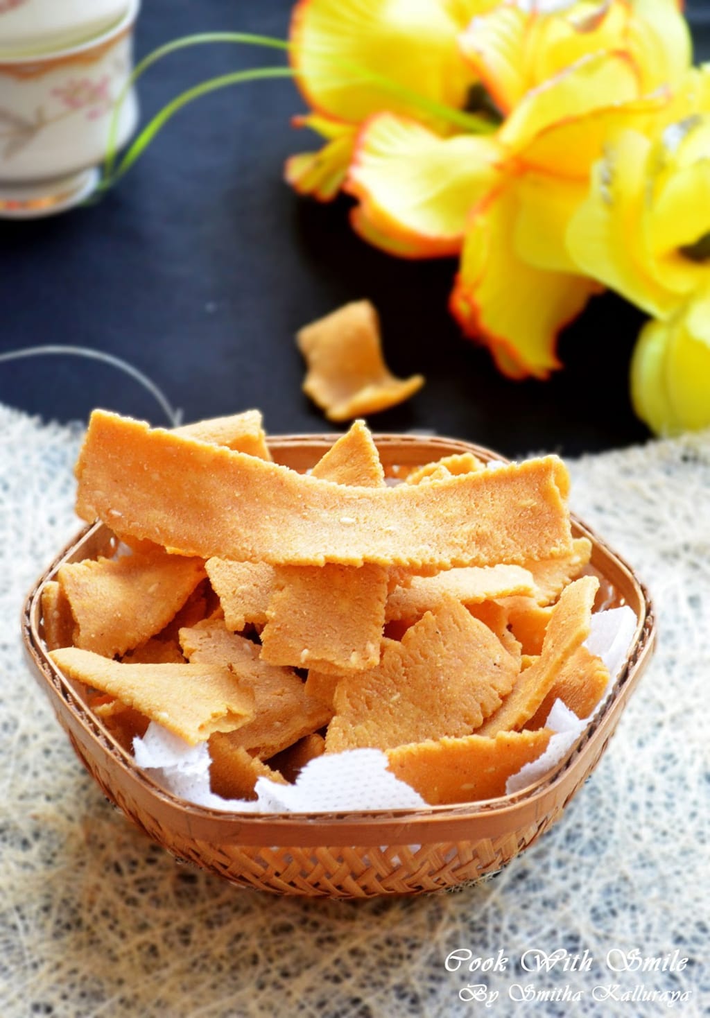 RIBBON PAKODA RECIPE / RIBBON MURUKKU | Cook With Smile