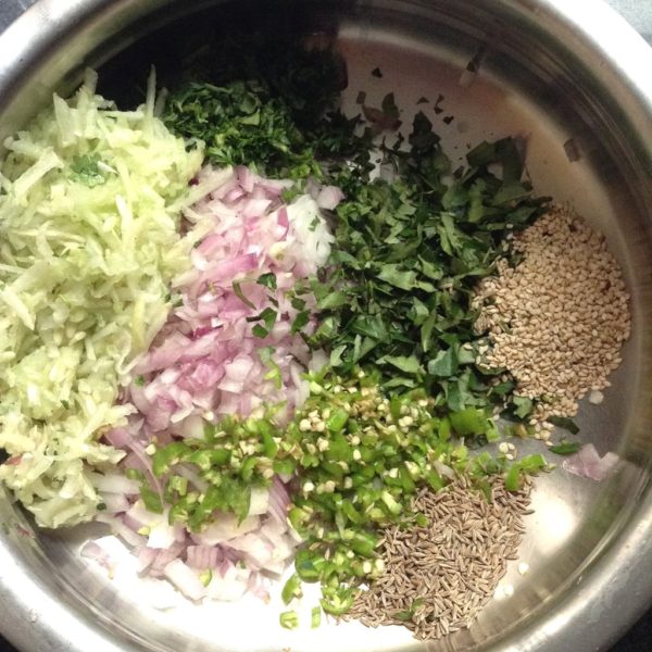 MASALA JOWAR ROTI / MASALA JOLADA ROTTI - INDIAN GLUTEN FREE RECIPES ...