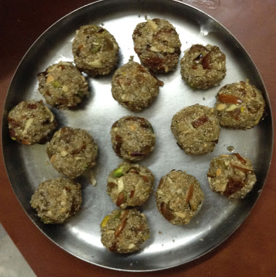 DRY FRUITS LADDU RECIPE / ANTINA UNDE / DINKACHE LADOO | Cook With Smile