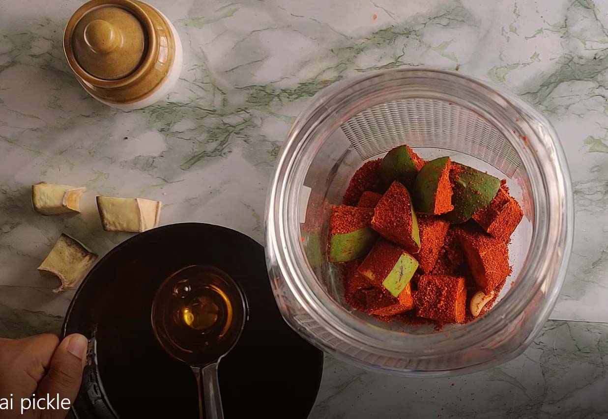 AVAKKAI PICKLE / ANDHRA SPECIAL AVAKAYA MANGO PICKLE RECIPE | Cook With ...