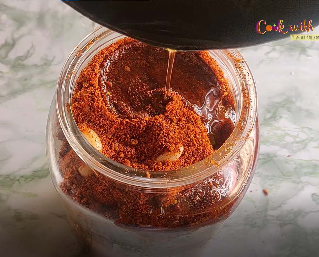 AVAKKAI PICKLE / ANDHRA SPECIAL AVAKAYA MANGO PICKLE RECIPE | Cook With ...