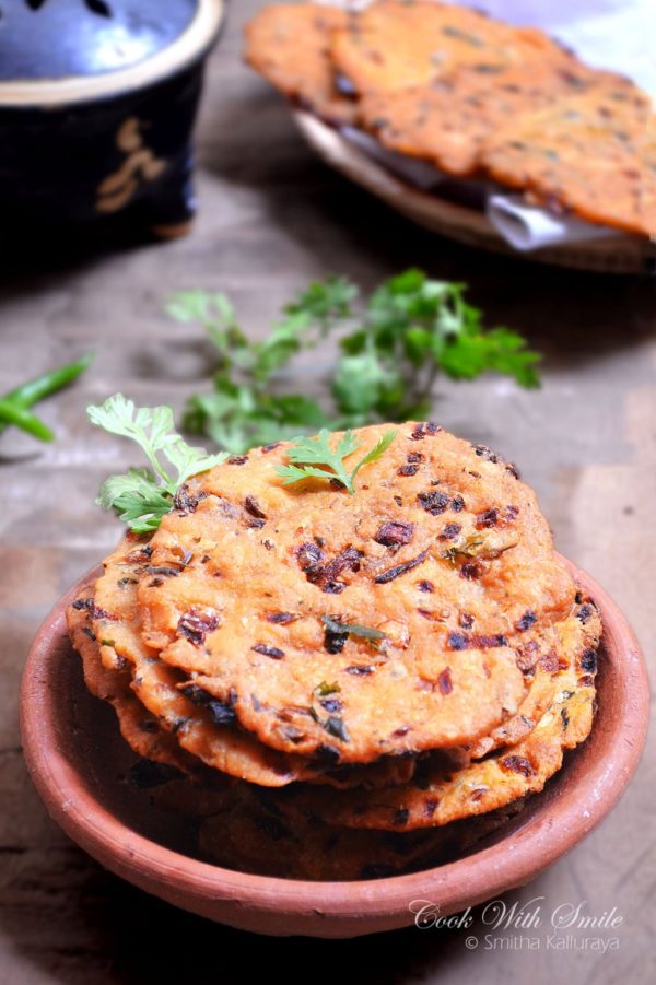 MADDUR VADA RECIPE / MADDUR VADE | Cook With Smile