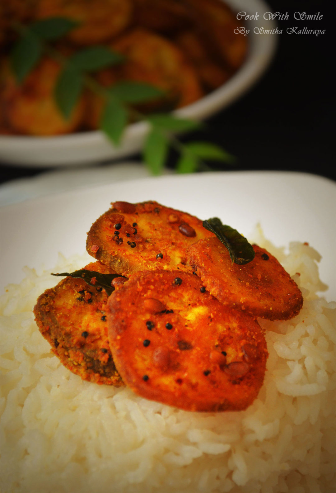 VAZHAKKAI VARUVAL RECIPE / RAW BANANA FRY RECIPE / BALEKAI FRY - Cook ...