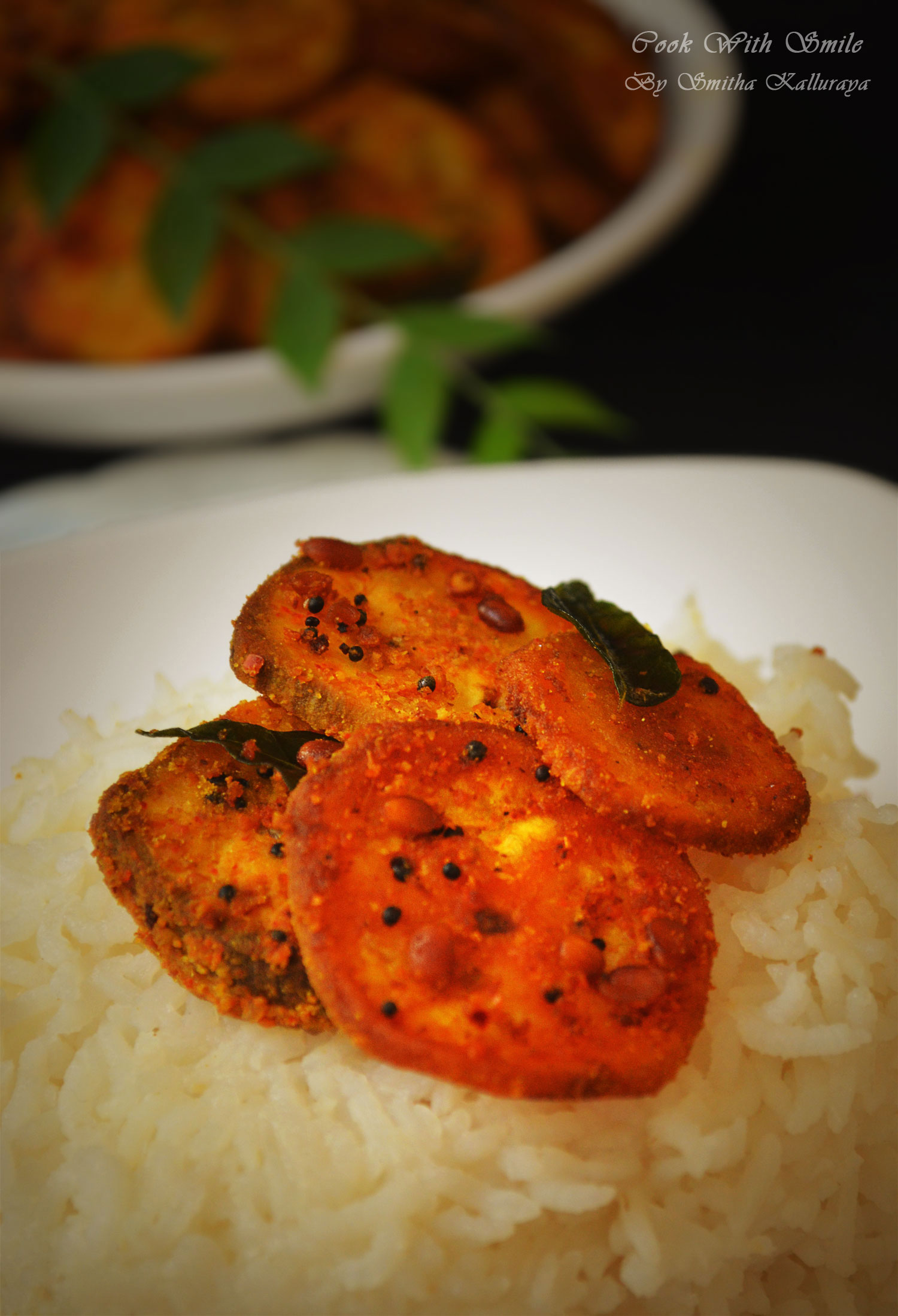 VAZHAKKAI VARUVAL RECIPE / RAW BANANA FRY RECIPE / BALEKAI FRY - Cook ...