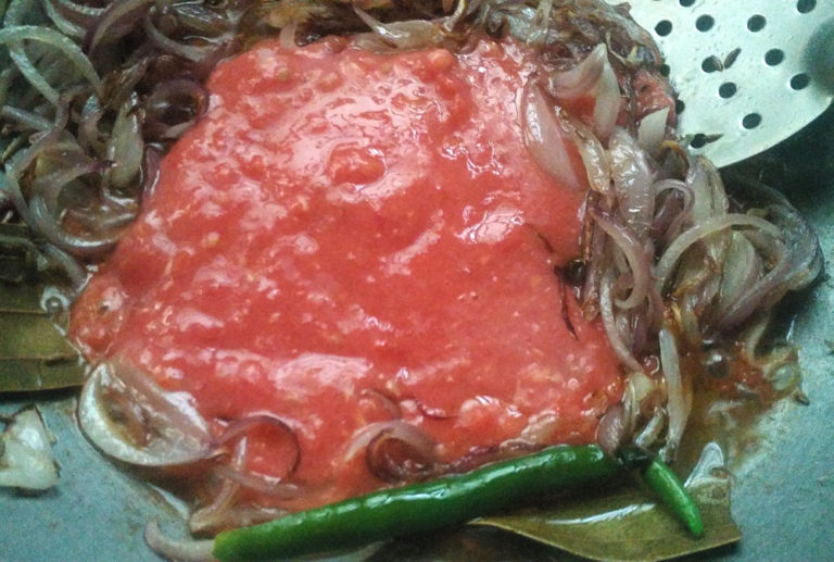 VEGETABLE JALFREZI / EASY VEG JALFREZI RECIPE - Cook with Smile