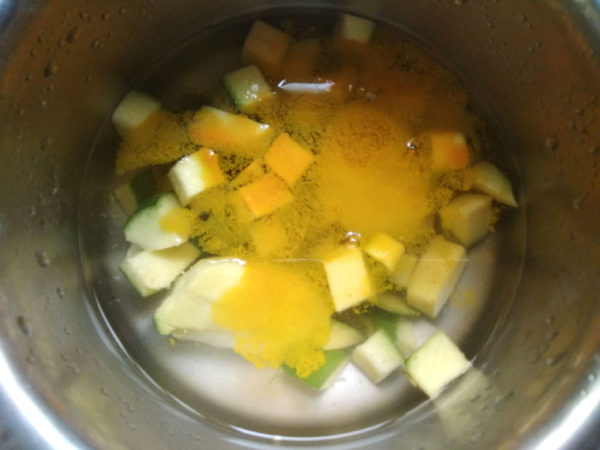 MAVINAKAYI GOJJU ( MENASKAI) RECIPE / KARNATAKA STYLE RAW MANGO CURRY ...