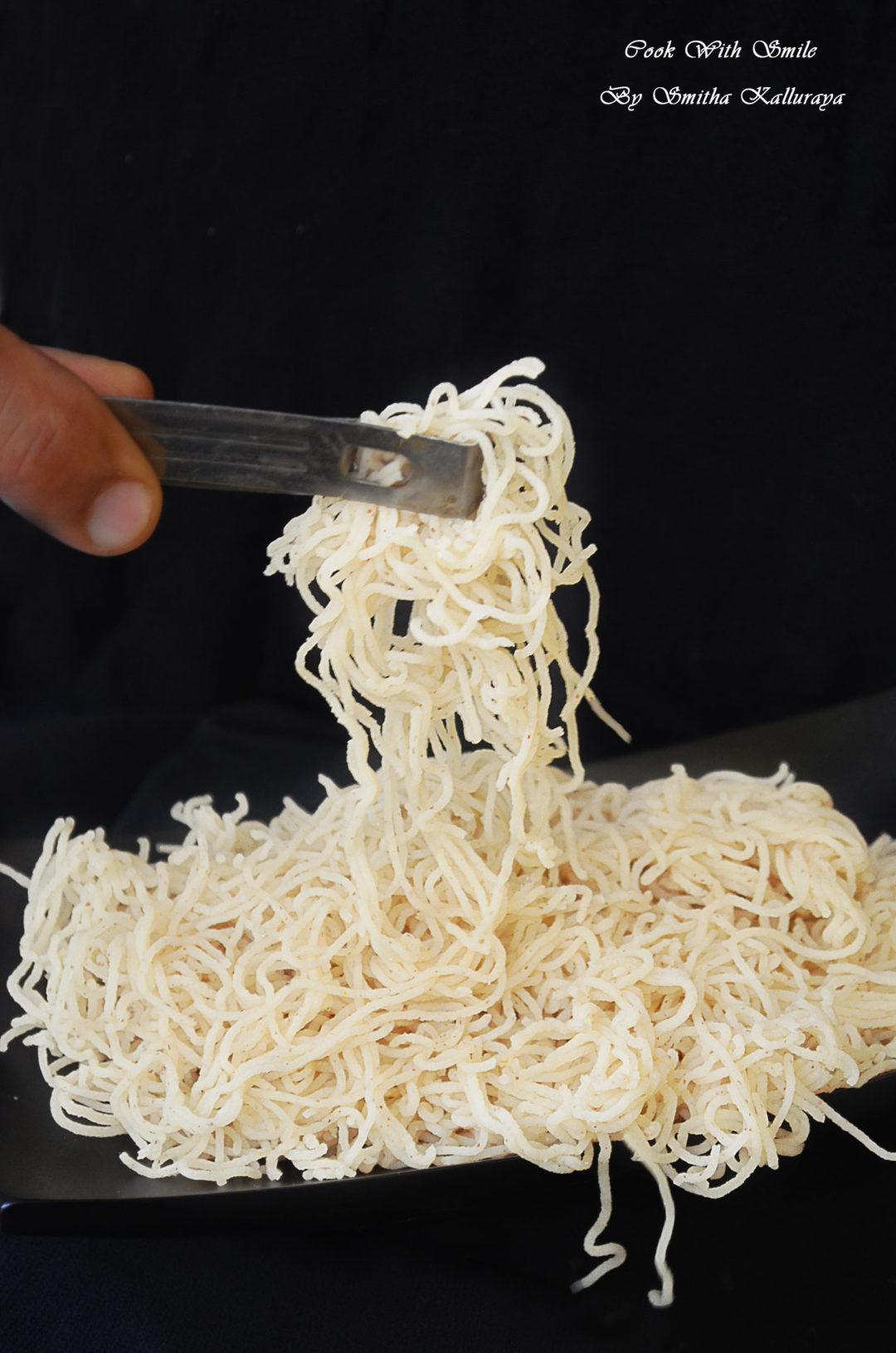 OTTU SHAVIGE RECIPE / AKKI SHAVIGE RECIPE / UDUPI STYLE IDIYAPPAM ...