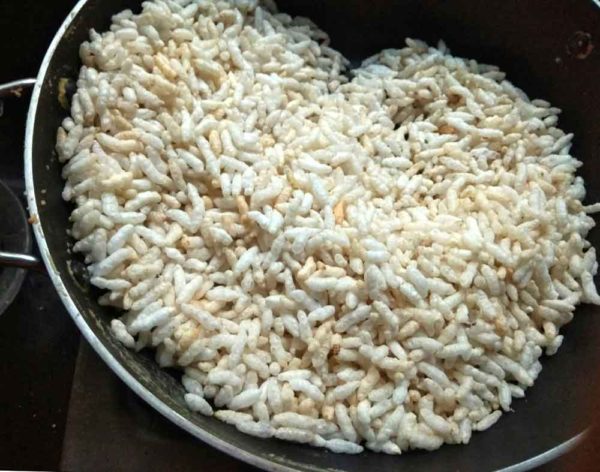 PURI UNDE RECIPE / PORI URUNDAI RECIPE / MURMURA LADOO / PUFFED RICE ...