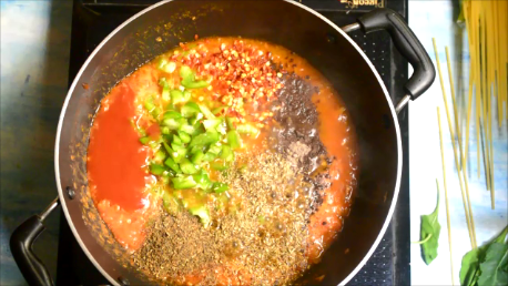 INDIAN STYLE TOMATO SPAGHETTI RECIPE / INDIAN VEGETARIAN SPAGHETTI ...