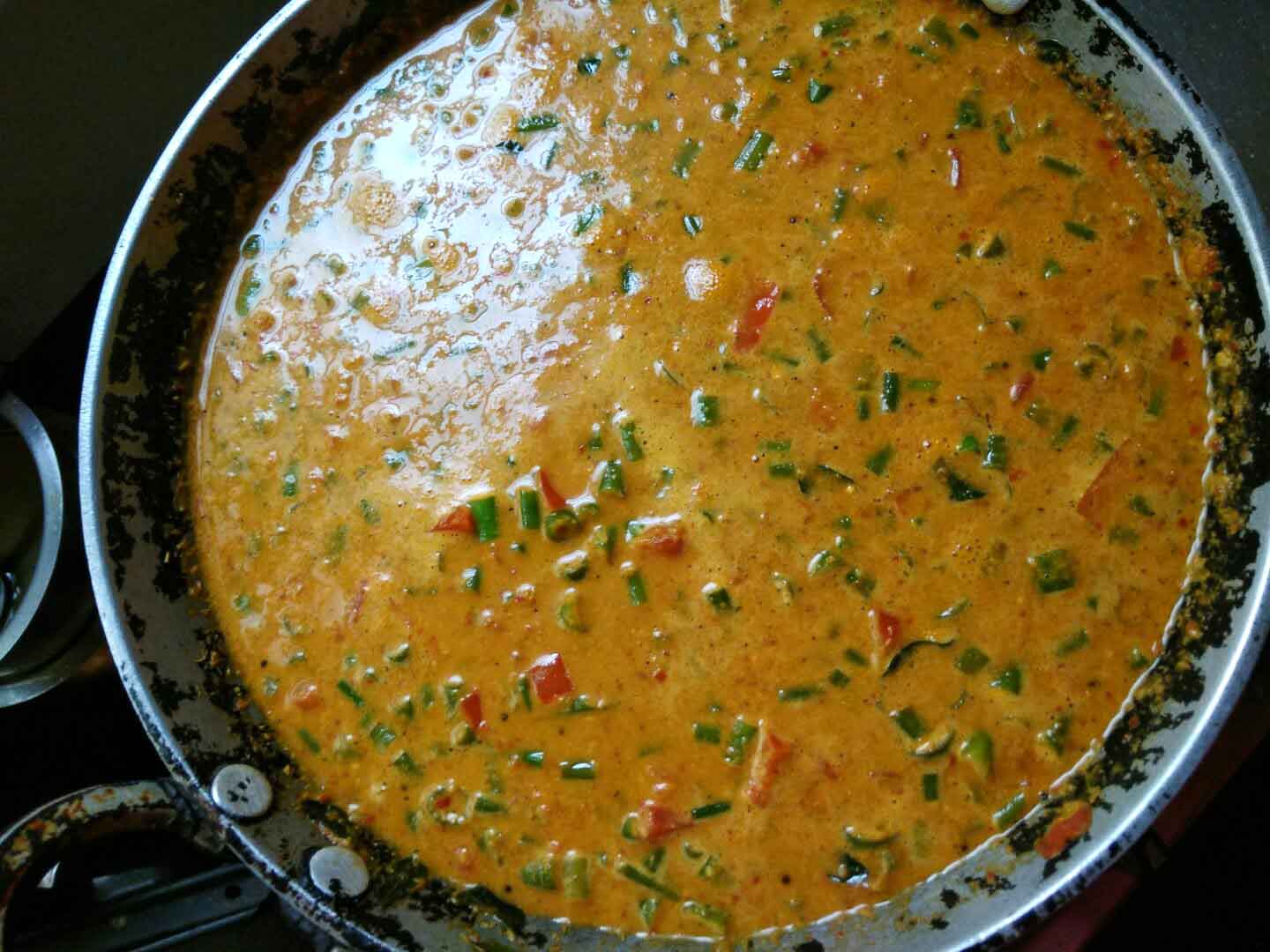 SPRING ONION CURRY RECIPE / EERULLI KAVU ( EERULLI HOOVU ) GOJJU - Cook ...