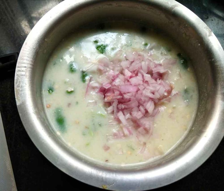 NEERU MAVINAKAYI MOSARU GOJJU / BRINED RAW MANGO RAITA - Cook with Smile