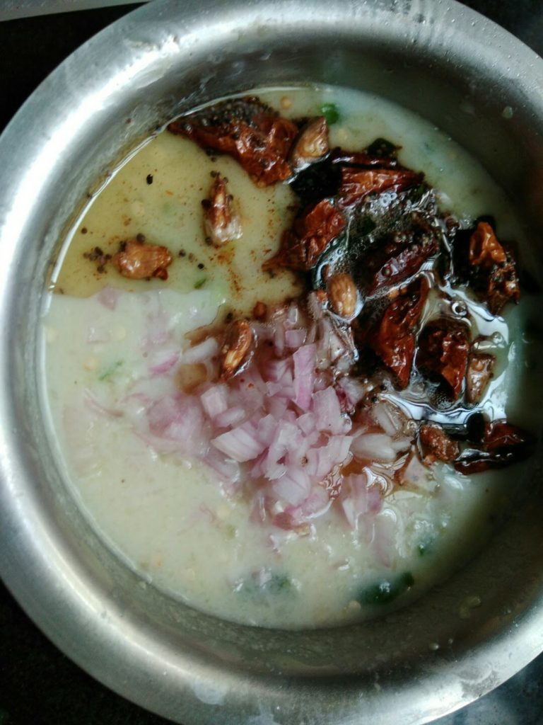 NEERU MAVINAKAYI MOSARU GOJJU / BRINED RAW MANGO RAITA - Cook with Smile