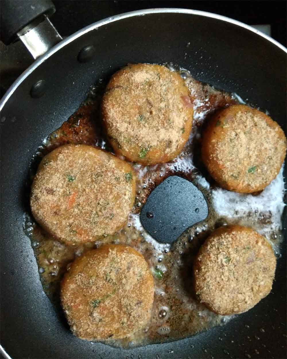 SWEET POTATO CUTLET RECIPE / SWEET POTATO TIKKI - Cook with Smile