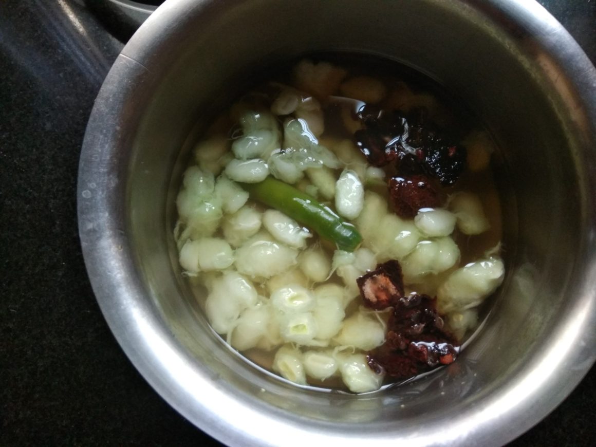 SNAKE GOURD CHUTNEY / PADAVALAKAI CHUTNEY / PUDALANGAI (POTALAKAYA ...