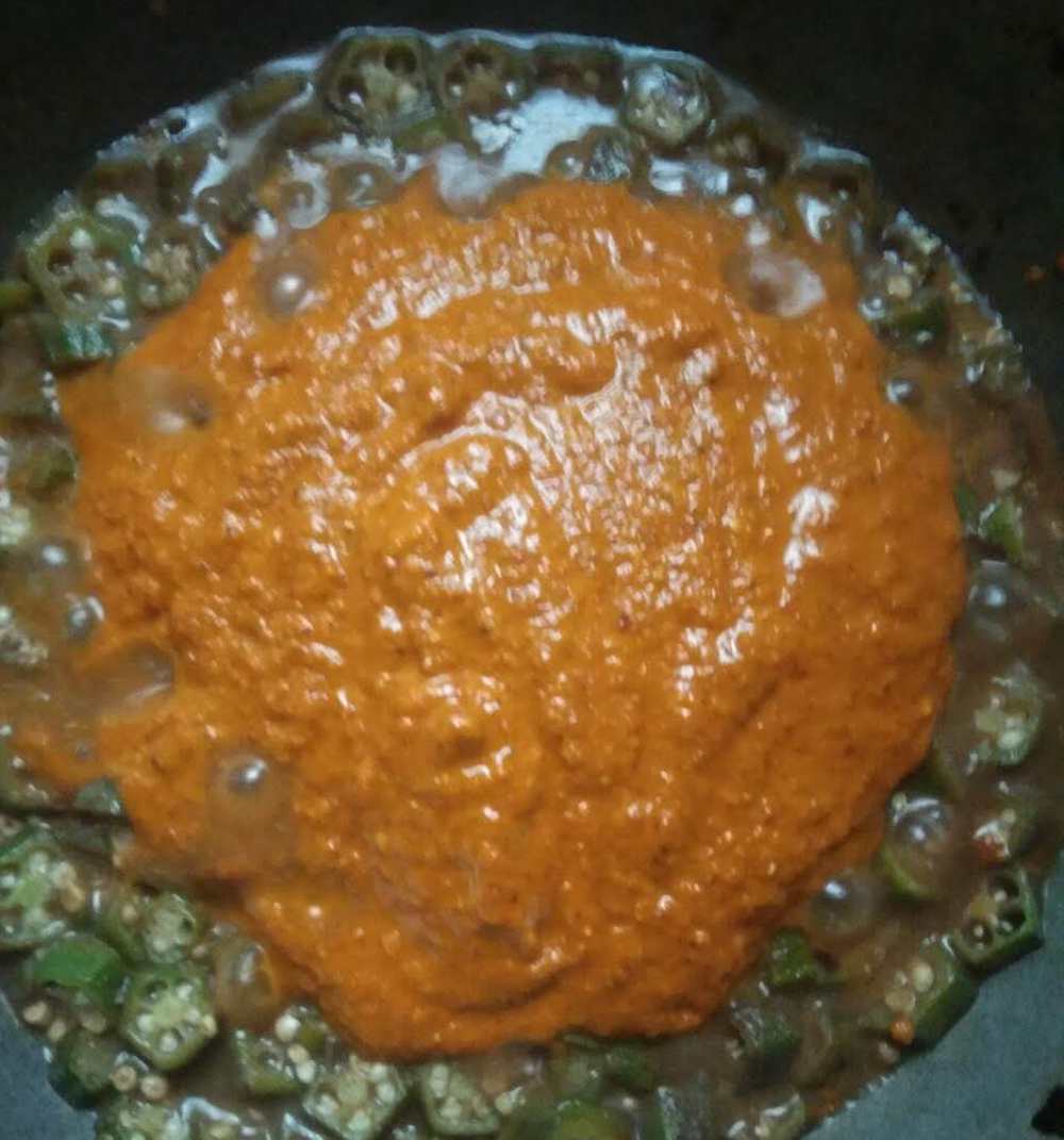 BENDEKAYI GOJJU RECIPE / BENDEKAI KAYIRASA / KARNATAKA STYLE BHINDI ...