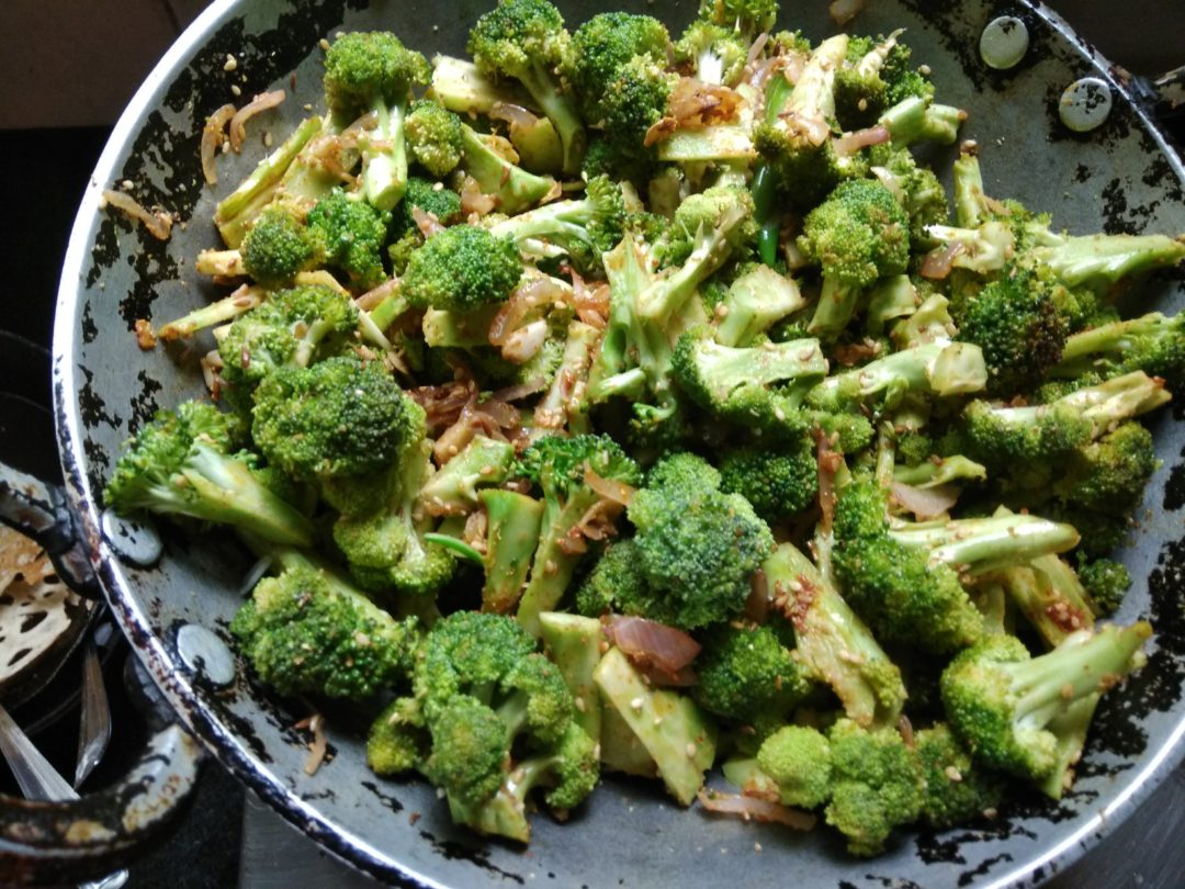 INDIAN STYLE BROCCOLI STIR FRY RECIPE / INDIAN BROCCOLI RECIPES - Cook ...