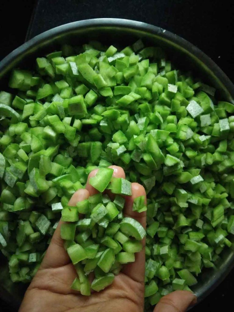 SNAKE GOURD STIR FRY RECIPE / PADAVALAKAI PALYA / PUDALANGAI PORIYAL ...