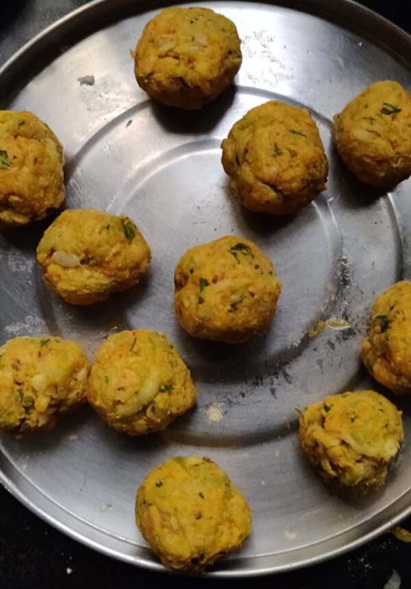 LAUKI KOFTA CURRY RECIPE / DUDHI KOFTA CURRY / BOTTLE GOURD KOFTA ...