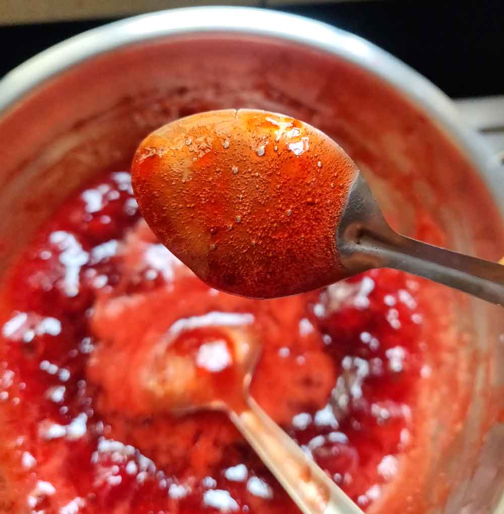 STRAWBERRY JAM RECIPE / HOMEMADE STRAWBERRY JAM RECIPE INDIAN STYLE ...