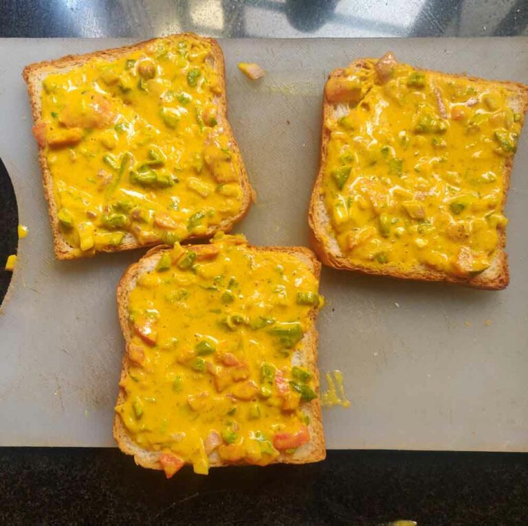 BREAD BESAN TOAST RECIPE | BESAN TOAST RECIPE - Cook with Smile