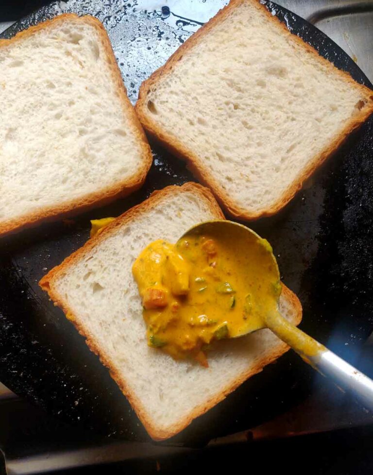 BREAD BESAN TOAST RECIPE | BESAN TOAST RECIPE - Cook with Smile