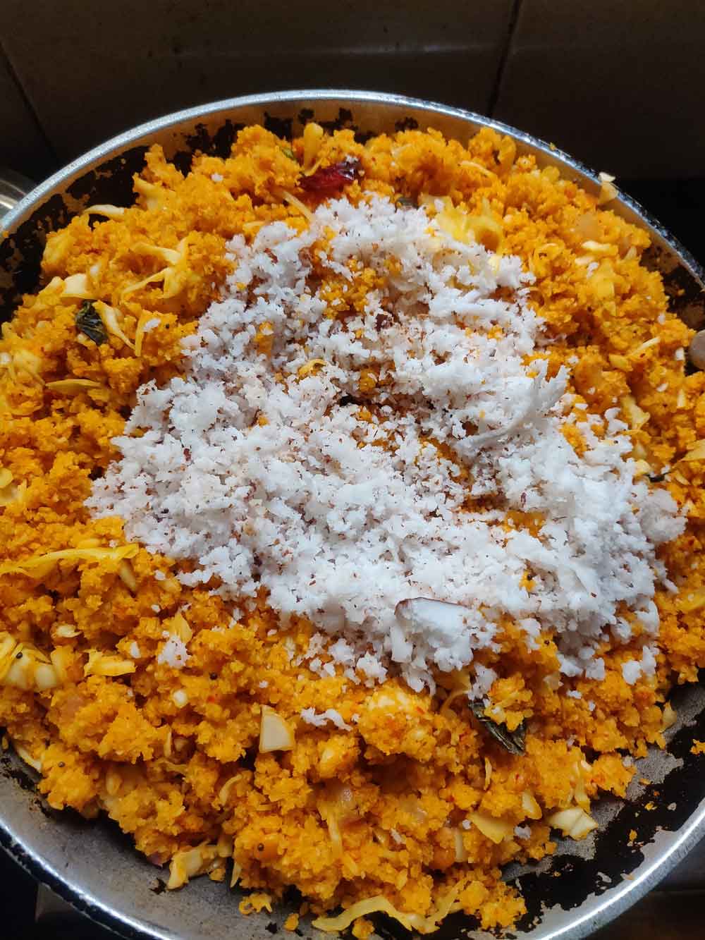 CABBAGE PATHRODE / PATHRODE PALYA RECIPE / PATHRODE - Cook with Smile