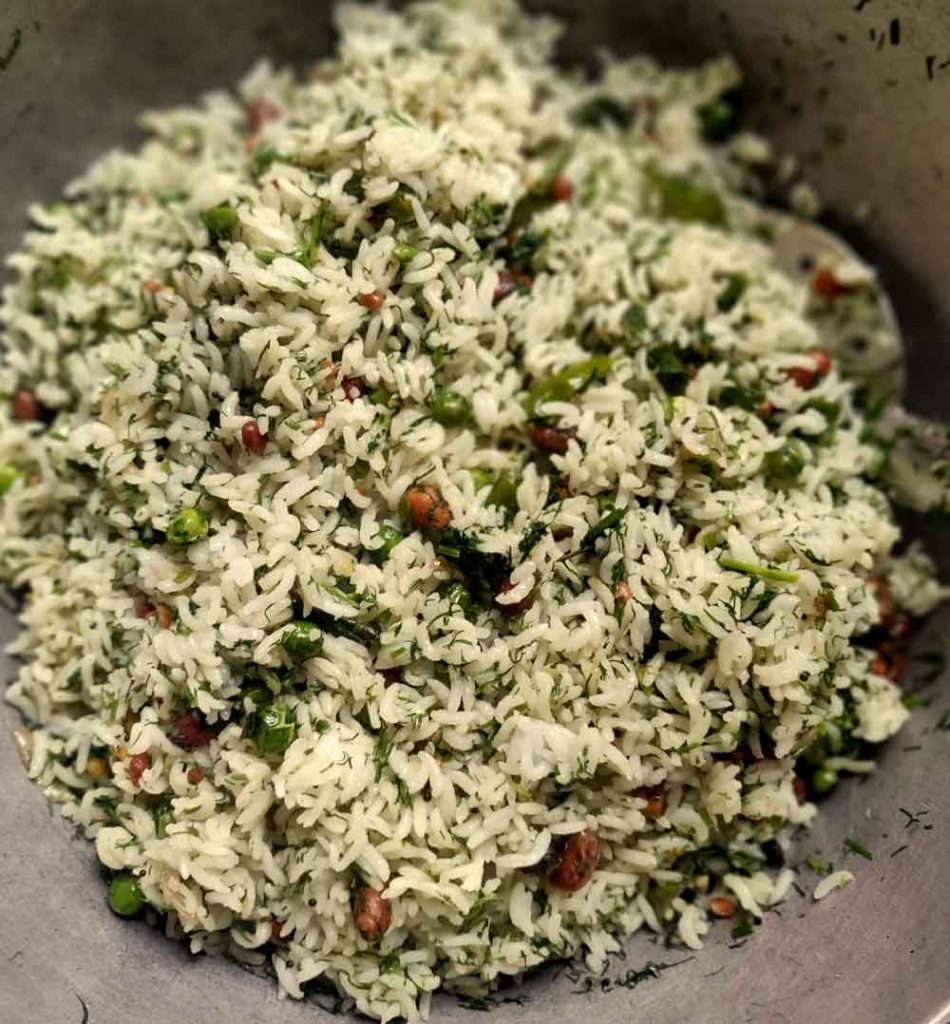 SABSIGE SOPPU CHITRANNA / DILL LEAVES RICE RECIPE - Cook with Smile