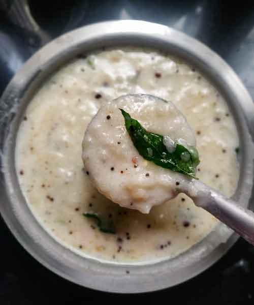 ALUGADDE MOSARU GOJJU RECIPE / ALOO RAITA / POTATO RAITA - Cook with Smile