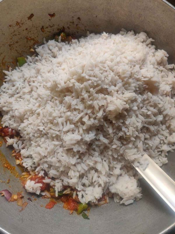 TOMATO POHA RECIPE / TOMATO AVALAKKI RECIPE / THAKKALI AVAL - Cook with ...