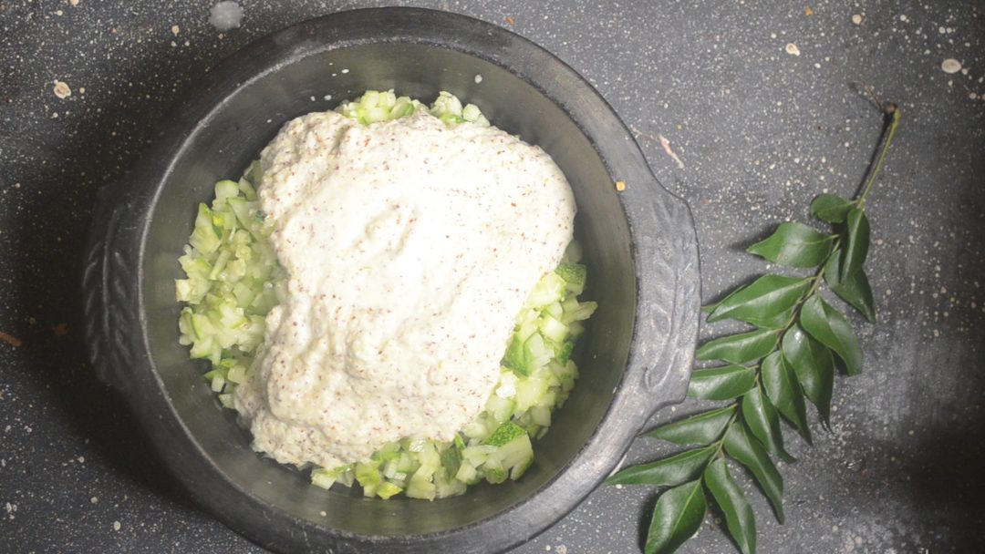 CUCUMBER SASIVE RECIPE / SOUTHEKAYI SASMI / SOUTHEKAI GOJJU - Cook with ...