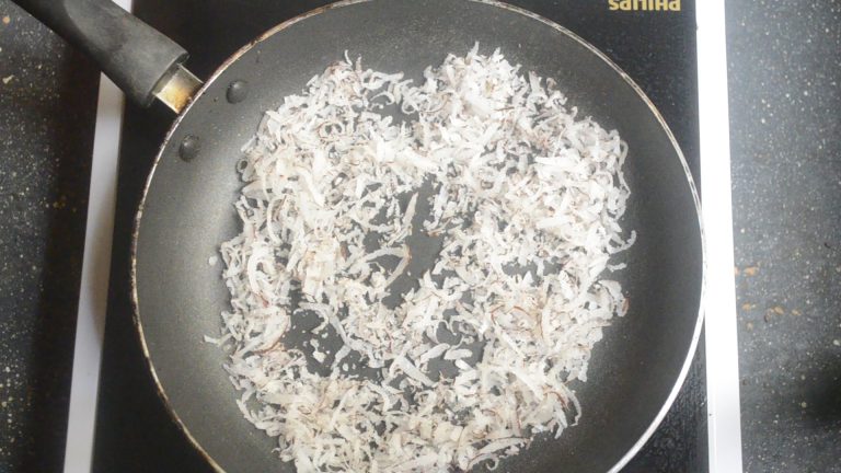 THAMBITTU RECIPE / HOW TO DO TAMBITTU - SHIVARATRI SPECIAL - Cook with ...