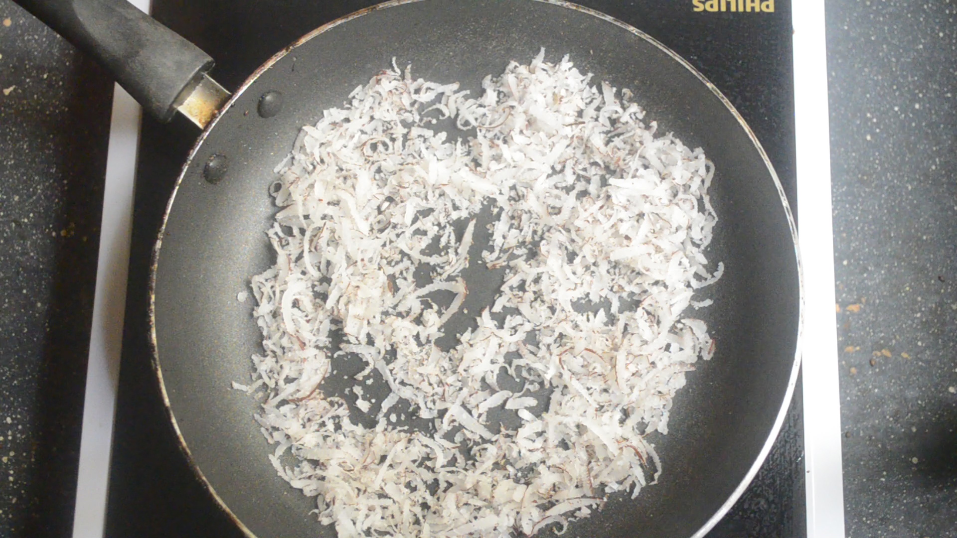 THAMBITTU RECIPE / HOW TO DO TAMBITTU - SHIVARATRI SPECIAL - Cook with ...