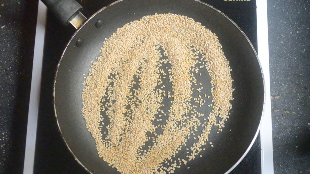 THAMBITTU RECIPE / HOW TO DO TAMBITTU - SHIVARATRI SPECIAL - Cook with ...