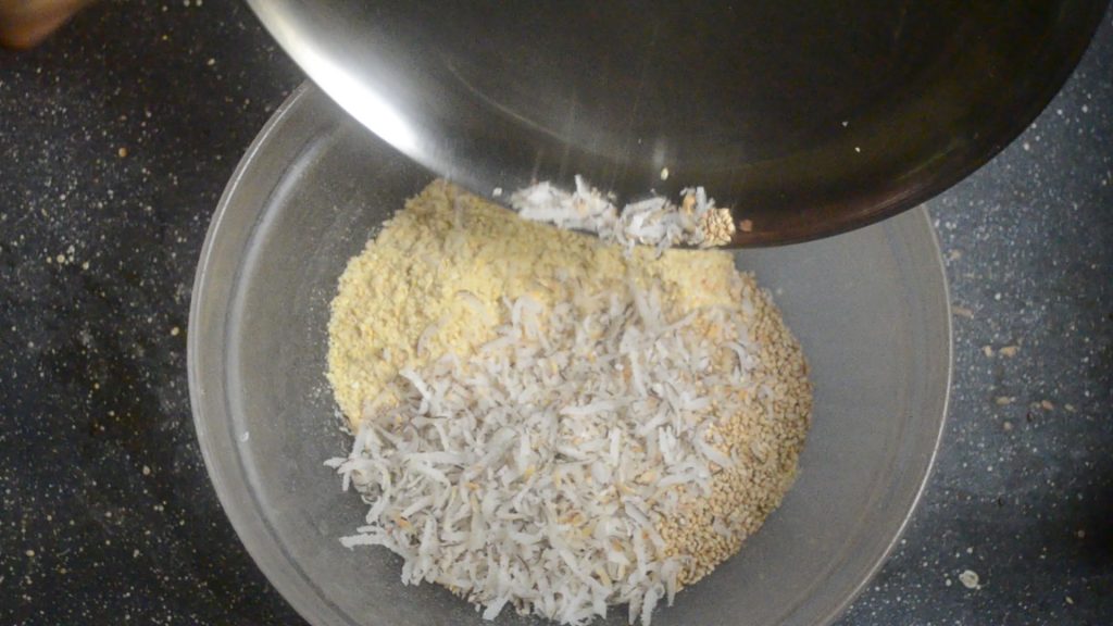 THAMBITTU RECIPE / HOW TO DO TAMBITTU - SHIVARATRI SPECIAL - Cook with ...