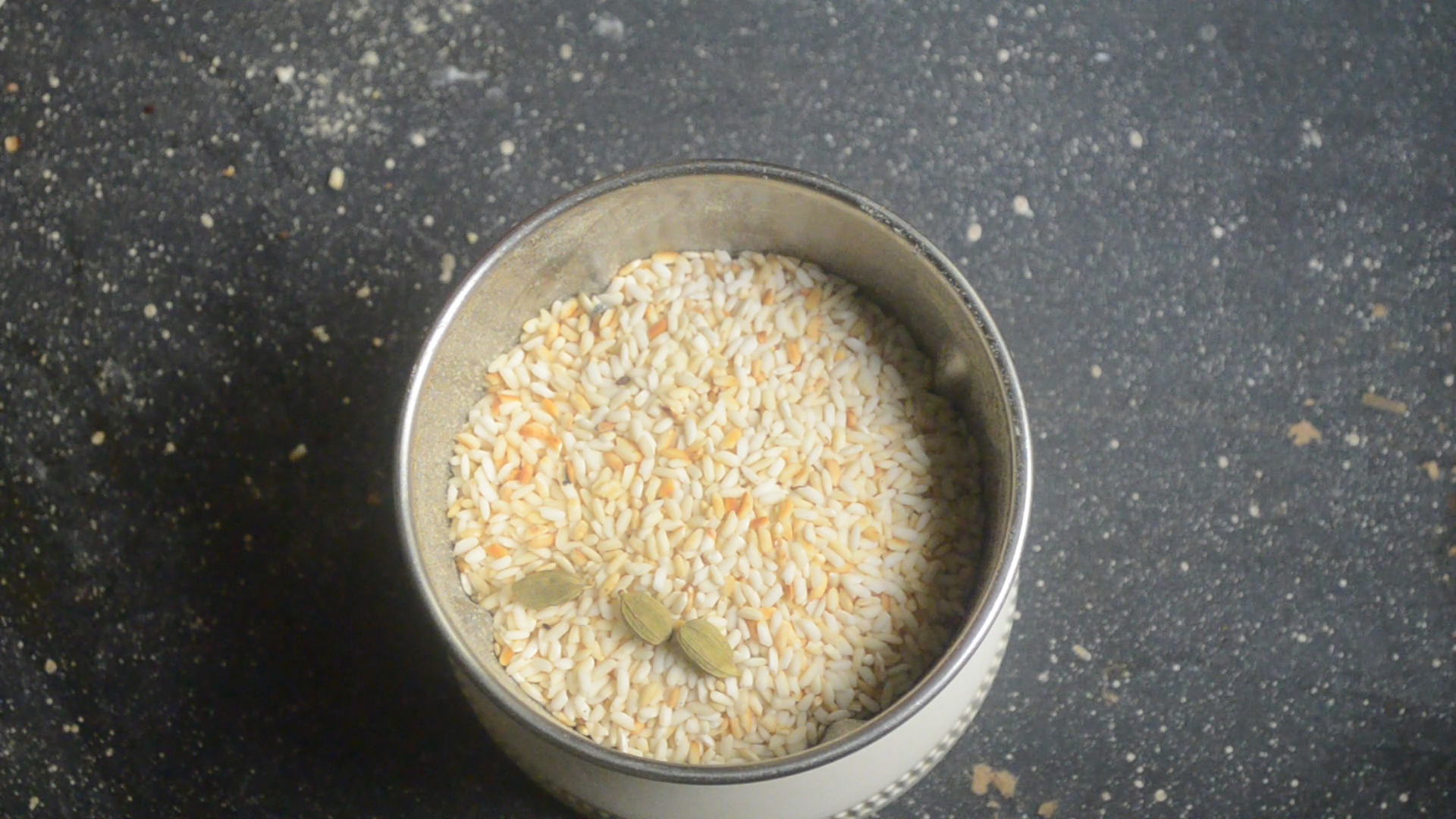 THAMBITTU RECIPE / HOW TO DO TAMBITTU - SHIVARATRI SPECIAL - Cook with ...