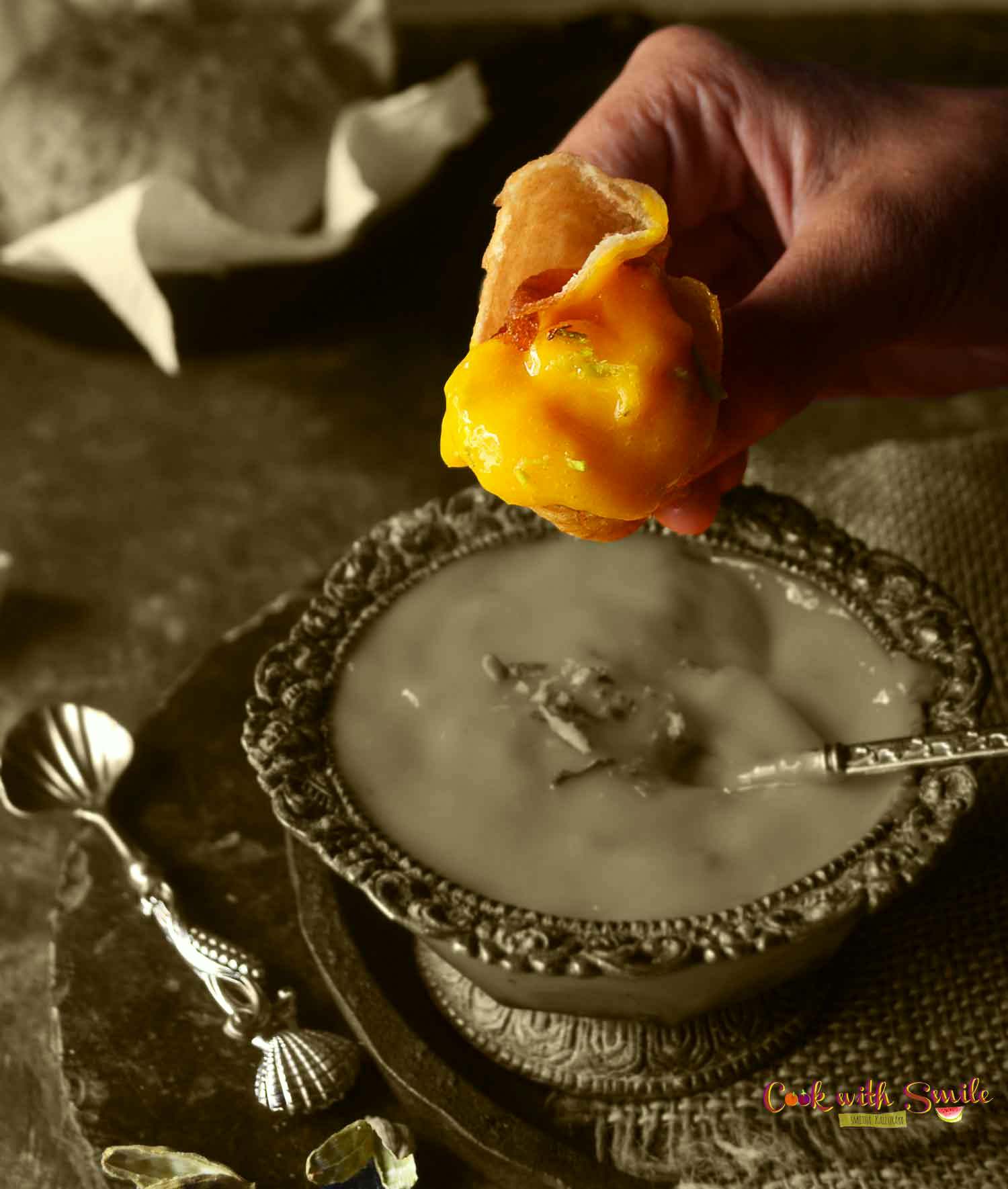 AAMRAS RECIPE | HOW TO DO AAMRAS POORI - Cook with Smile